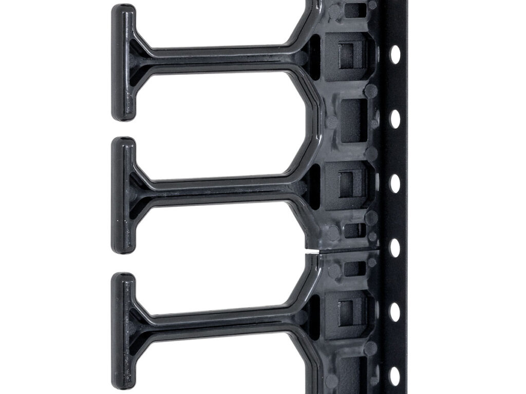 Vertical cable management system - TRITON