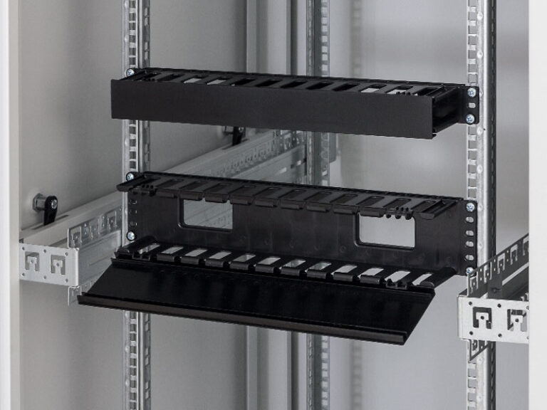 Horizontal cable management system - TRITON