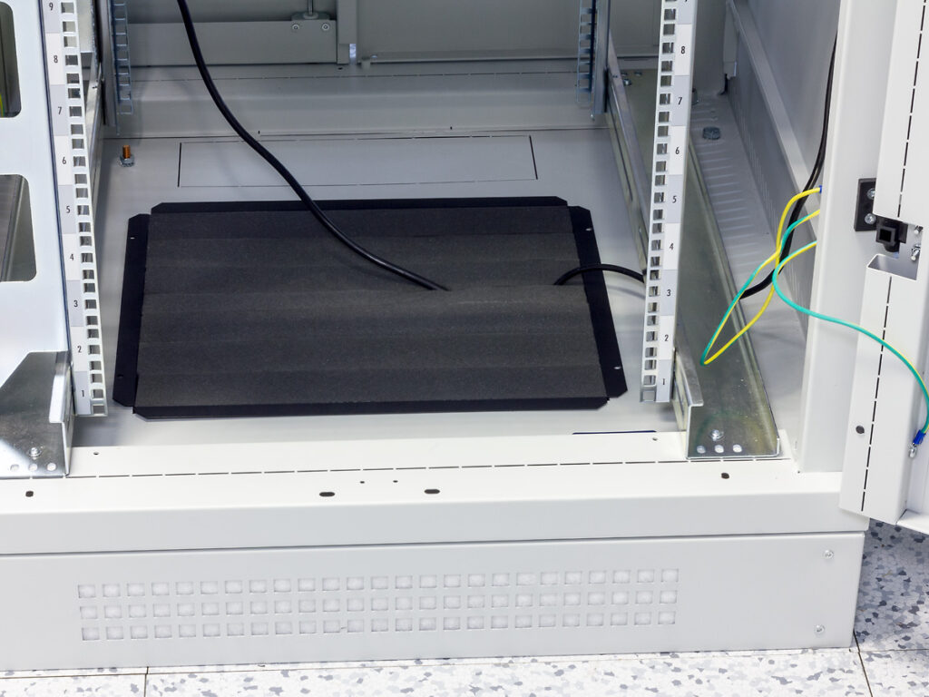 Blanking panels, cable entry panels, frames - TRITON